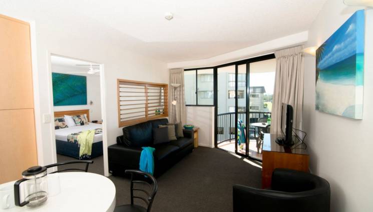Ocean Boulevard Apartments, Alexandra Heads | Travel Auctions