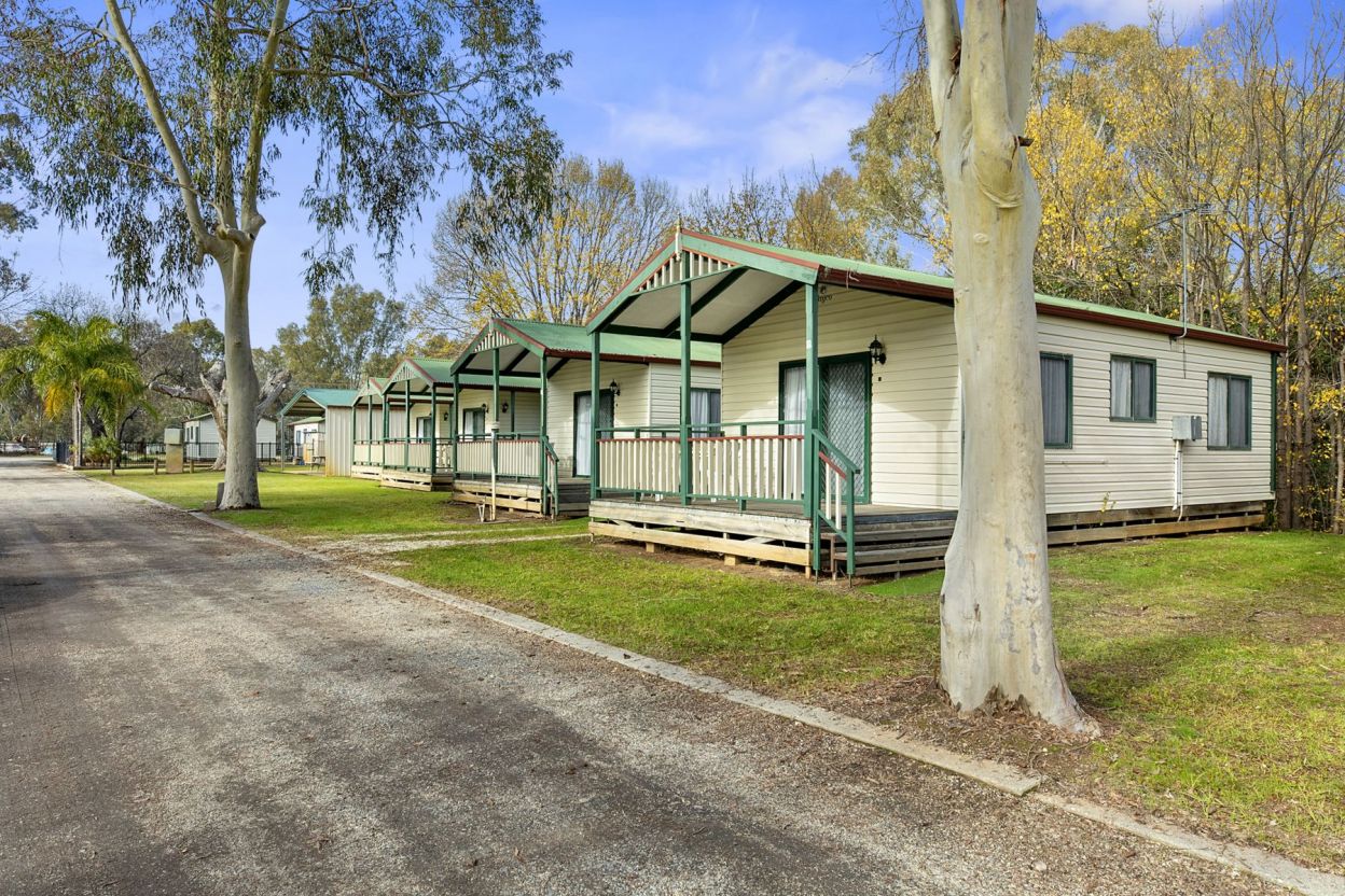 Howlong Caravan Park | Travel Auctions